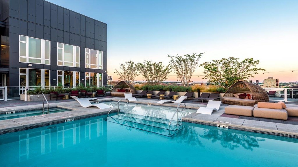 Akoya Apartments, 1430 NW Hoyt Street, Portland, OR - RentCafe